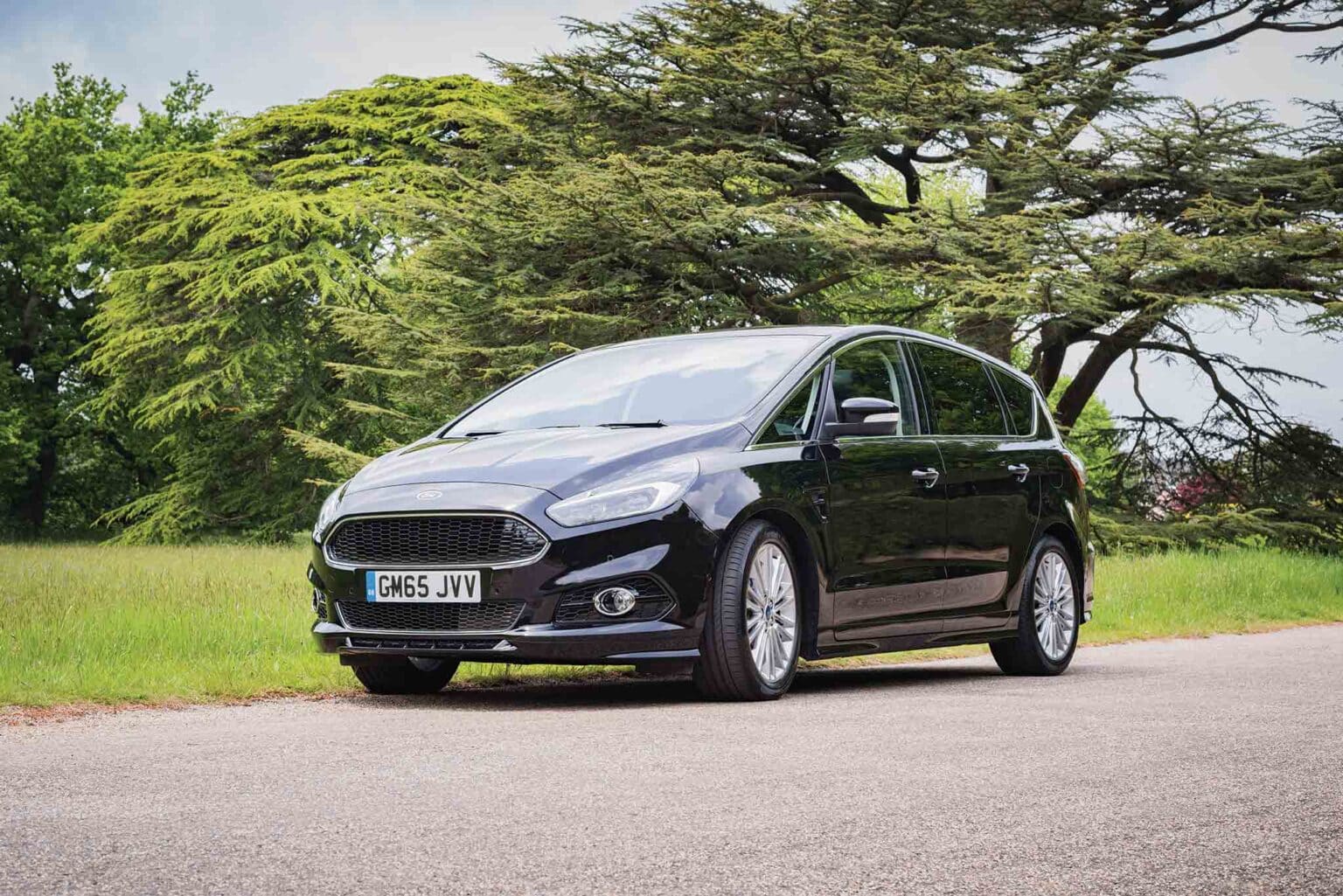 Test Drive: Ford S-MAX Titanium Sport