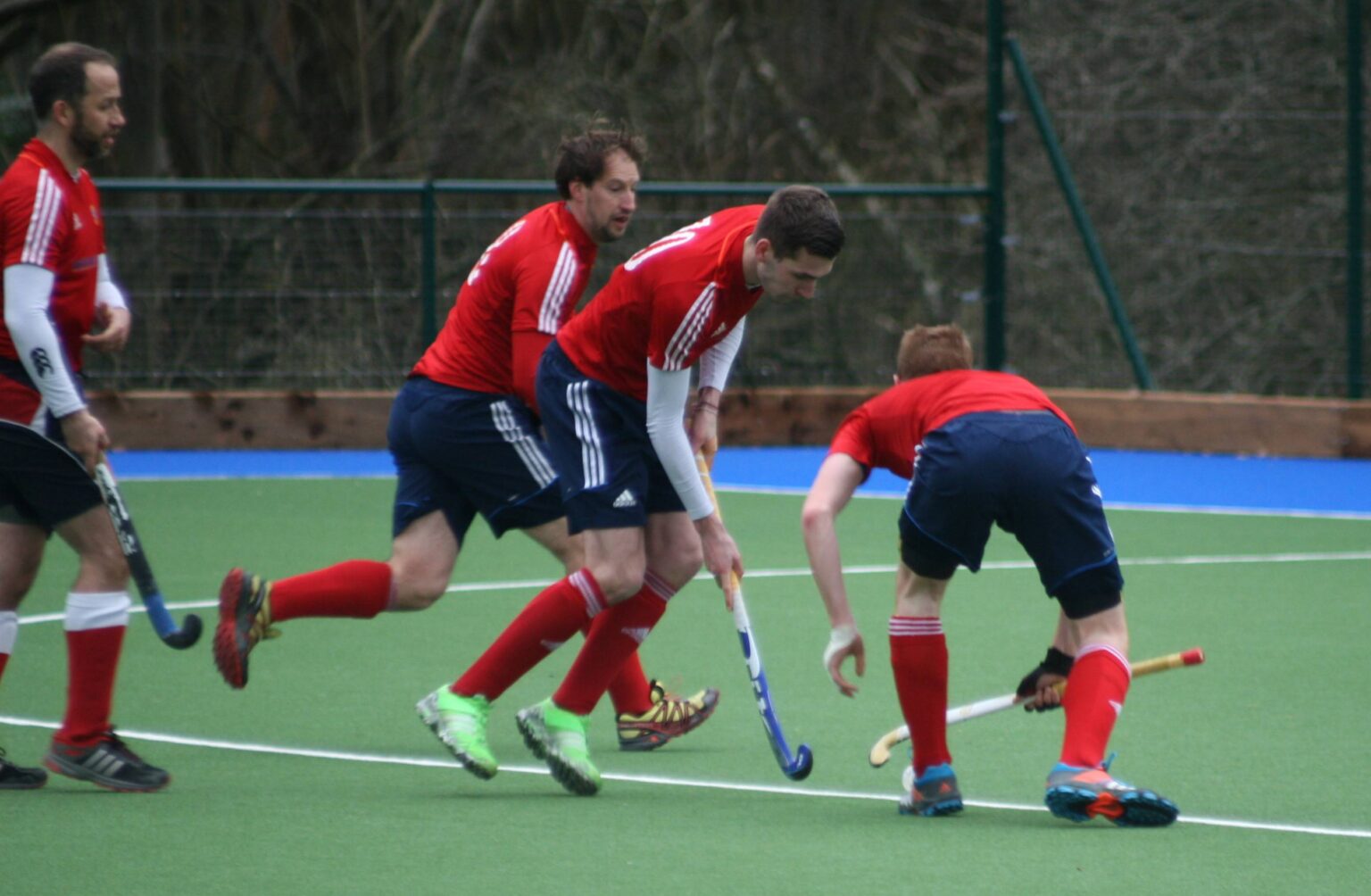 Hockey: Tunbridge Wells turn on style as rivals at the top slip up