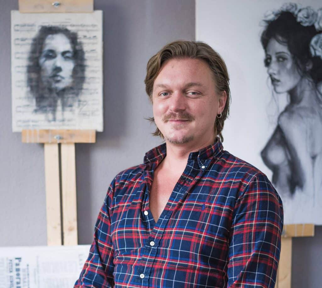 The portrait artist who is making a true art form out of a personal dream